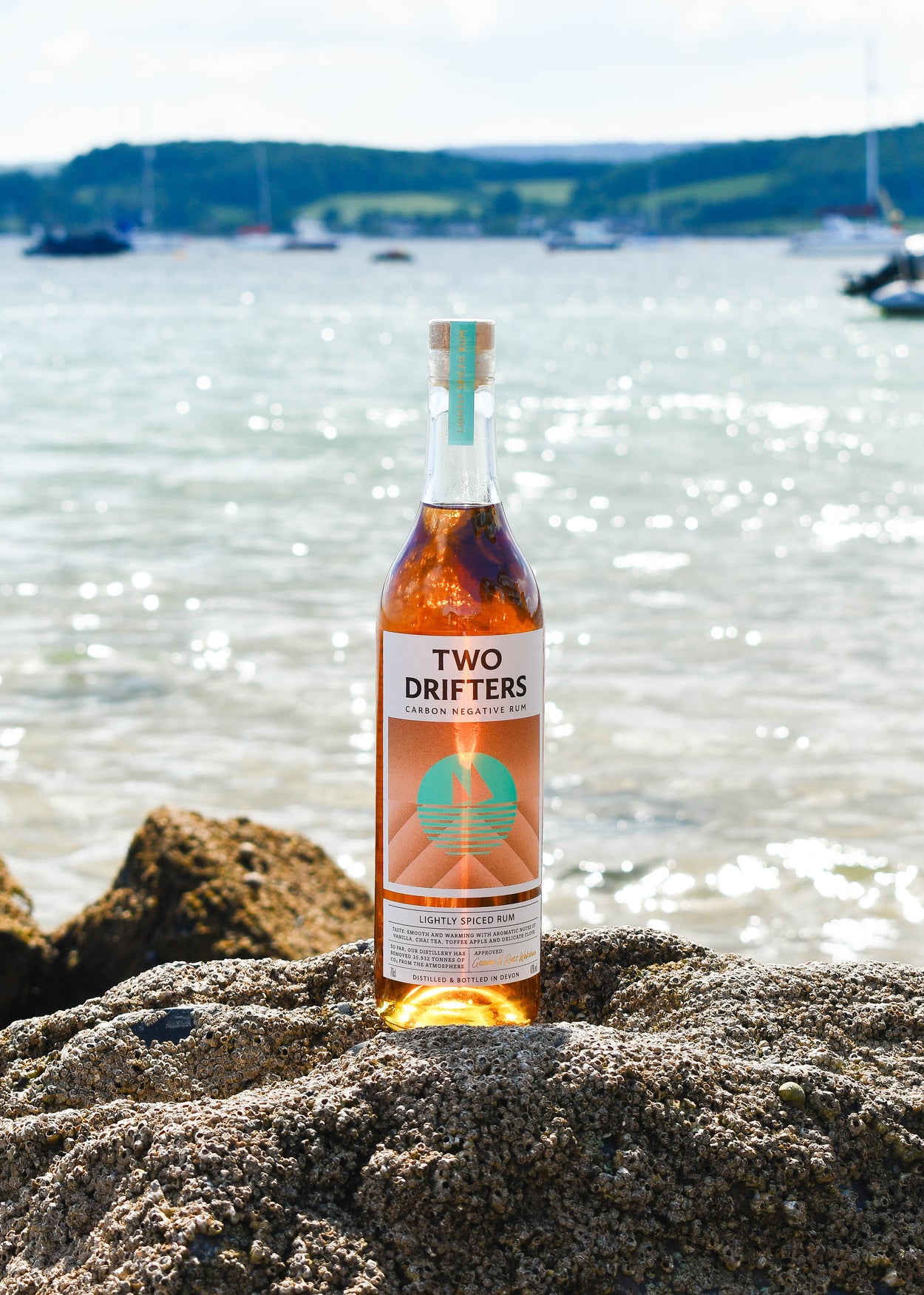 Lightly Spiced Rum – Two Drifters Distillery